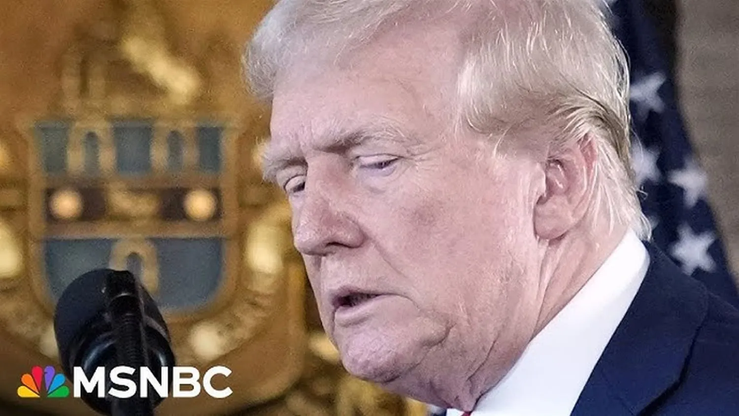 Rogue Wave Approaches SS Trump - PolitiZoom